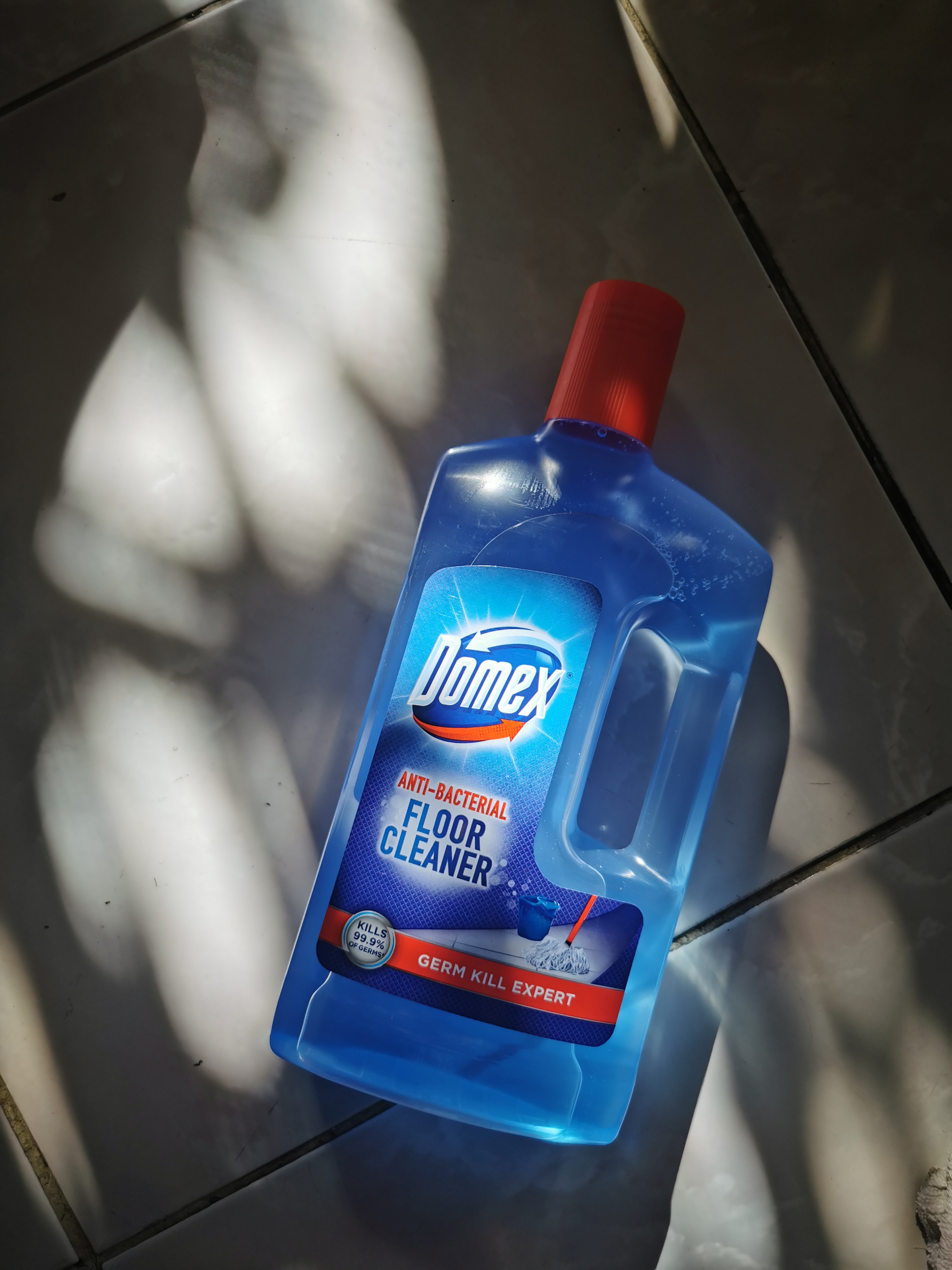 Antibacterial floor cleaner by Domex : review - Cleaning supplies ...