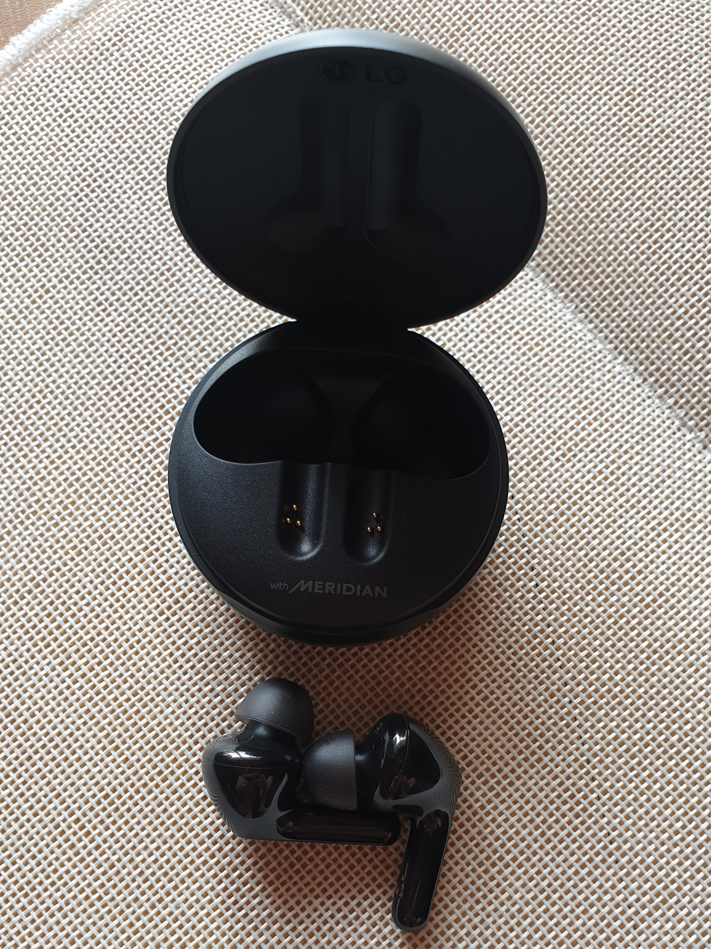 Lg tone free wireless stereo earbuds with meridian technology by Lg ...