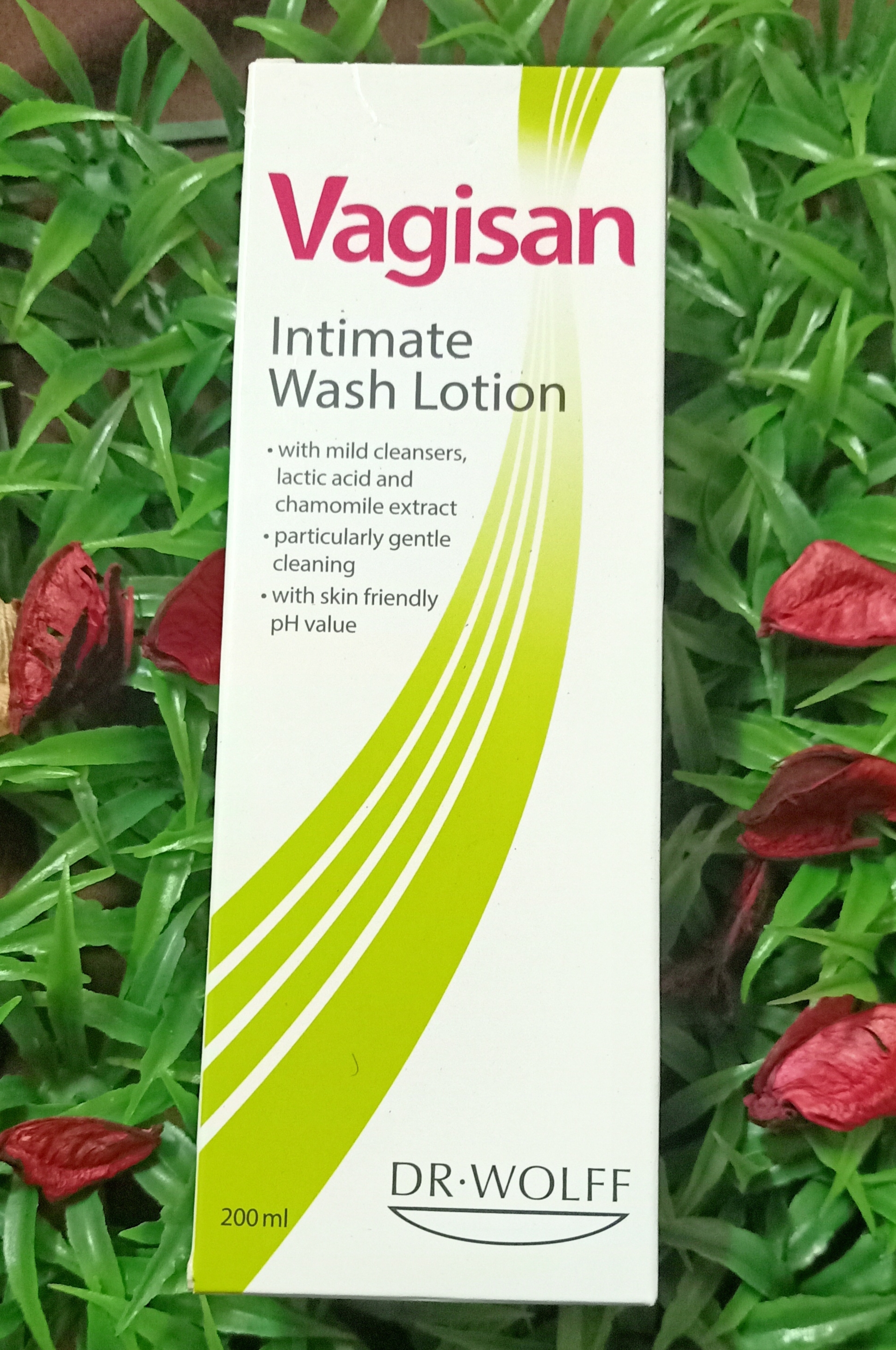 Intimate wash lotion by Vagisan : review - Feminine care- Tryandreview.com